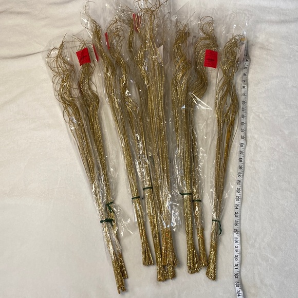 Holiday | Christmas Curly Ting Gold Sparkle Set Of 1 | Poshmark